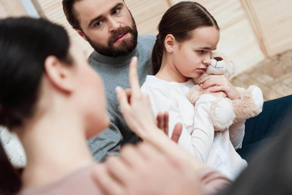 What is parental alienation? Recognize the 18 signs